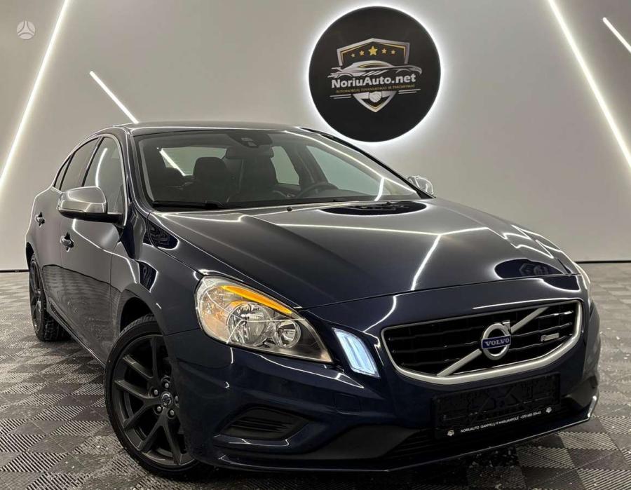 Blue Volvo S60 2013 in Marijampole, with an engine capacity of 1.56 L and mileage of 302 thousand km for 6850 €, photo 1 on AUTOMOTO.COM.LV