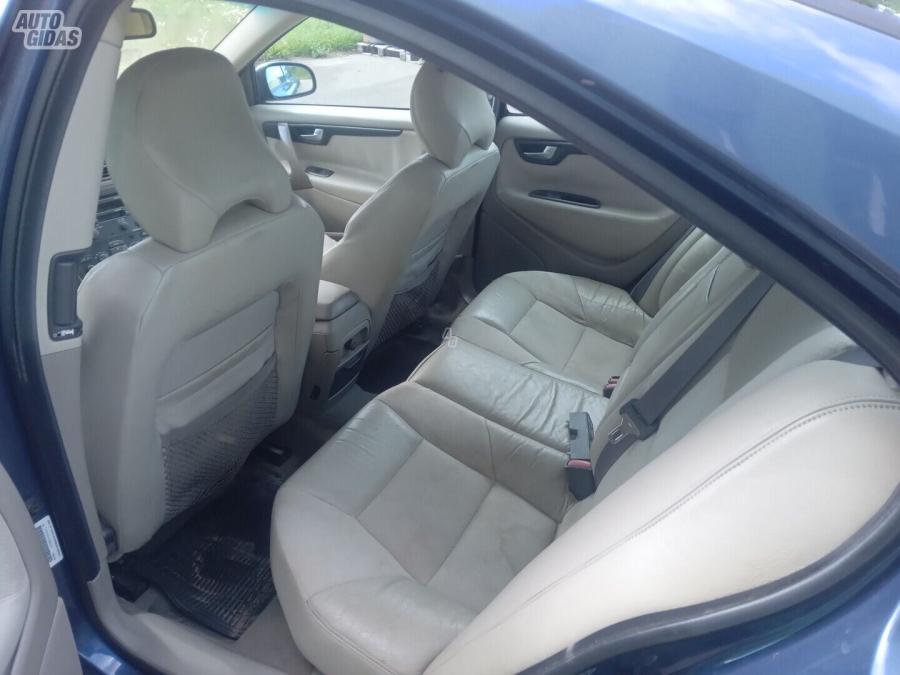 Zils Volvo S60 2000 Šauļi, ar dzinēja tilpumu 2.40 L un nobraukumu 330 tūkst. km par 780 €, foto 11 vietnē AUTOMOTO.COM.LV