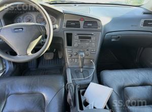 Blue Volvo S60 2000 in Riga, with an engine capacity of 2.40 L and mileage of 274 thousand km for 2200 €, photo 8 on AUTOMOTO.COM.LV