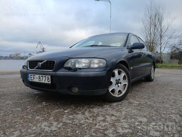 Zils Volvo S60 2001 Rīga, ar dzinēja tilpumu 2.40 L un nobraukumu 203 tūkst. km par 1450 €, foto 2 vietnē AUTOMOTO.COM.LV