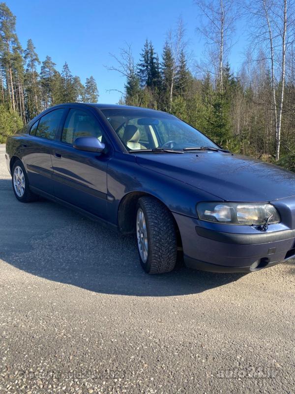 Zils Volvo S60 2001 Tallina, ar dzinēja tilpumu 2.40 L un nobraukumu 0 tūkst. km par 2399 €, foto 6 vietnē AUTOMOTO.COM.LV