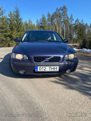 Zils Volvo S60 2001 Tallina, ar dzinēja tilpumu 2.40 L un nobraukumu 0 tūkst. km par 2399 €, foto 7 vietnē AUTOMOTO.COM.LV