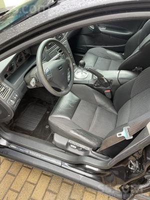 Zils Volvo S60 2001 Rīga, ar dzinēja tilpumu 2.40 L un nobraukumu 280 tūkst. km par 1600 €, foto 6 vietnē AUTOMOTO.COM.LV