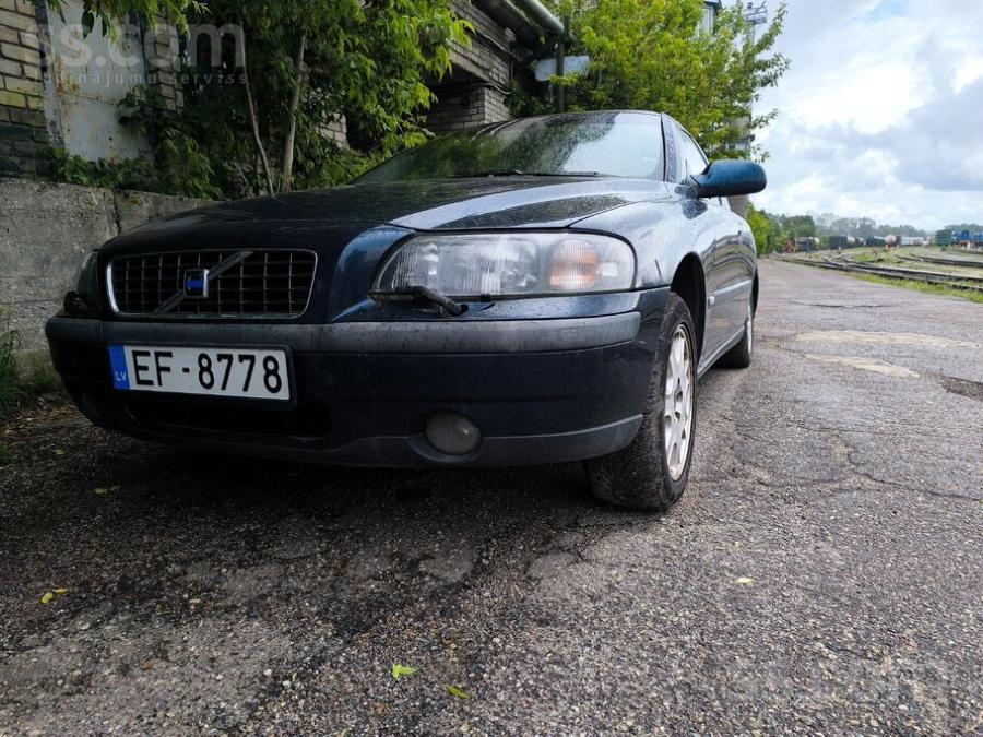 Синий Вольво С60 2001 в Рига, объемом двигателя 2.40 л и пробегом 206 тыс. км за 1000 €, фото 3 на AUTOMOTO.COM.LV