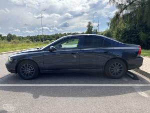 Blue Volvo S60 2001 in Vilnius, with an engine capacity of 2.40 L and mileage of 370 thousand km for 1350 €, photo 5 on AUTOMOTO.COM.LV