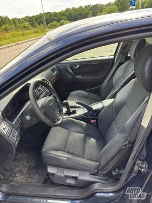 Blue Volvo S60 2001 in Vilnius, with an engine capacity of 2.40 L and mileage of 370 thousand km for 1350 €, photo 14 on AUTOMOTO.COM.LV