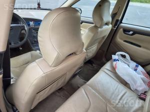 Zils Volvo S60 2001 Rīga, ar dzinēja tilpumu 2.40 L un nobraukumu 294 tūkst. km par 1200 €, foto 6 vietnē AUTOMOTO.COM.LV