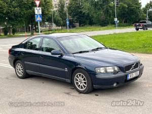 Синий Вольво С60 2001 в Нарва, объемом двигателя 2.40 л и пробегом 299 тыс. км за 799 €, фото 4 на AUTOMOTO.COM.LV