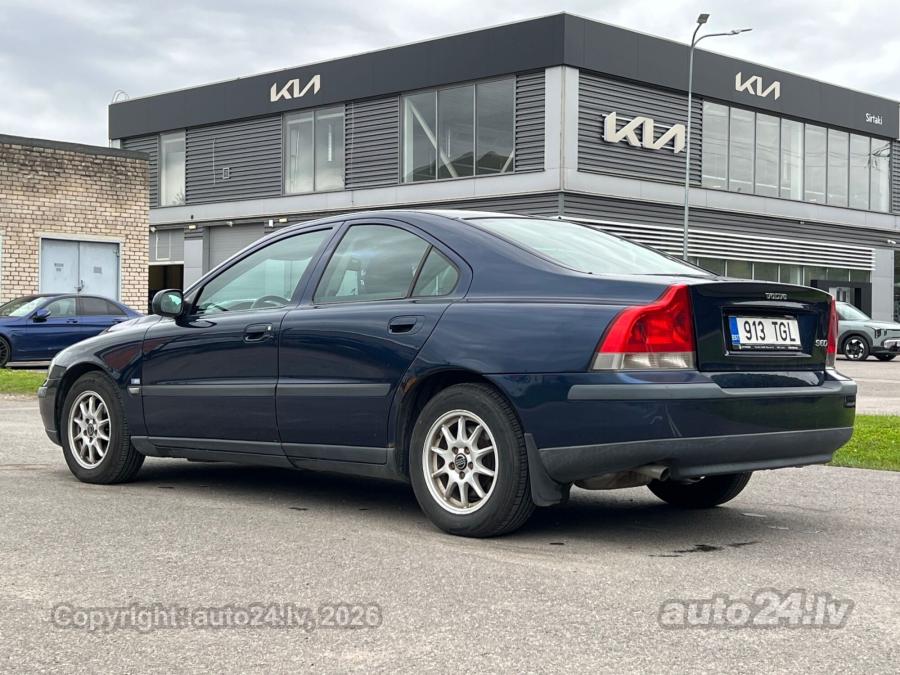 Синий Вольво С60 2001 в Нарва, объемом двигателя 2.40 л и пробегом 299 тыс. км за 799 €, фото 8 на AUTOMOTO.COM.LV