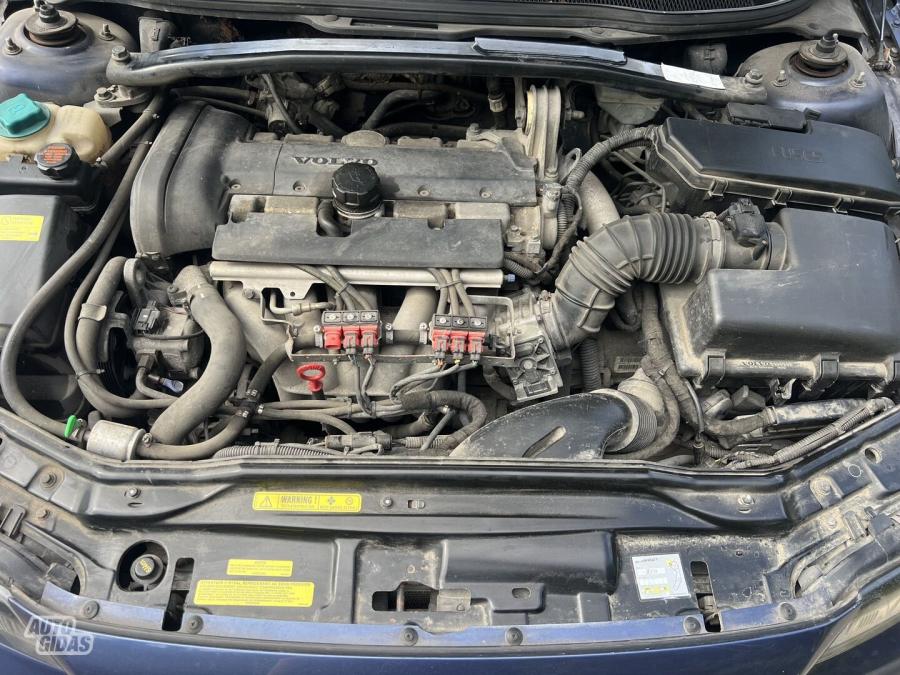 Zils Volvo S60 2001 Šauļi, ar dzinēja tilpumu 2.40 L un nobraukumu 0 tūkst. km par 649 €, foto 22 vietnē AUTOMOTO.COM.LV