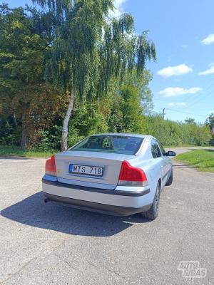 Blue Volvo S60 2001 in Radviliskis, with an engine capacity of 2.40 L and mileage of 263 thousand km for 650 €, photo 4 on AUTOMOTO.COM.LV