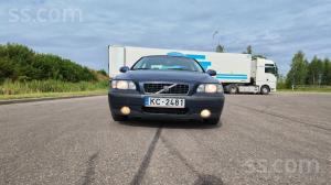 Zils Volvo S60 2001 Daugavpils, ar dzinēja tilpumu 2.40 L un nobraukumu 356 tūkst. km par 1200 €, foto  vietnē AUTOMOTO.COM.LV