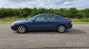 Blue Volvo S60 2001 in Daugavpils, with an engine capacity of 2.40 L and mileage of 356 thousand km for 1200 €, photo 5 on AUTOMOTO.COM.LV