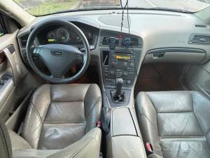 Zils Volvo S60 2001 Krāslava, ar dzinēja tilpumu 2.40 L un nobraukumu 356 tūkst. km par 1400 €, foto 8 vietnē AUTOMOTO.COM.LV