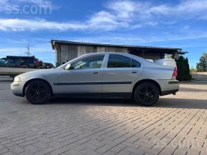 Blue Volvo S60 2001 in Riga, with an engine capacity of 2.40 L and mileage of 342 thousand km for 850 €, photo 6 on AUTOMOTO.COM.LV