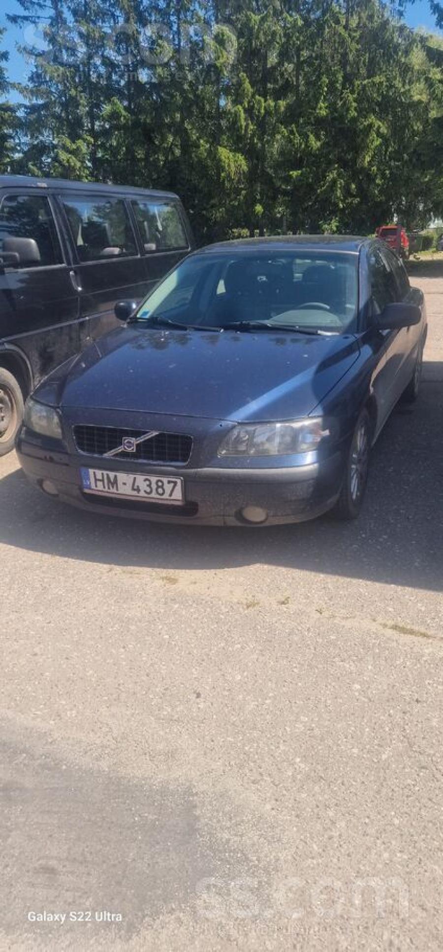 Blue Volvo S60 2002 in Limbazi, with an engine capacity of 2.40 L and mileage of 424 thousand km for 800 €, photo 1 on AUTOMOTO.COM.LV