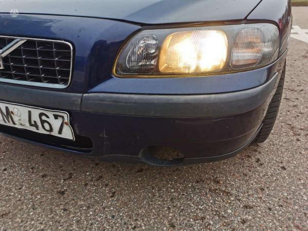 Zils Volvo S60 2002 Kauņa, ar dzinēja tilpumu 2.40 L un nobraukumu 310 tūkst. km par 850 €, foto 3 vietnē AUTOMOTO.COM.LV