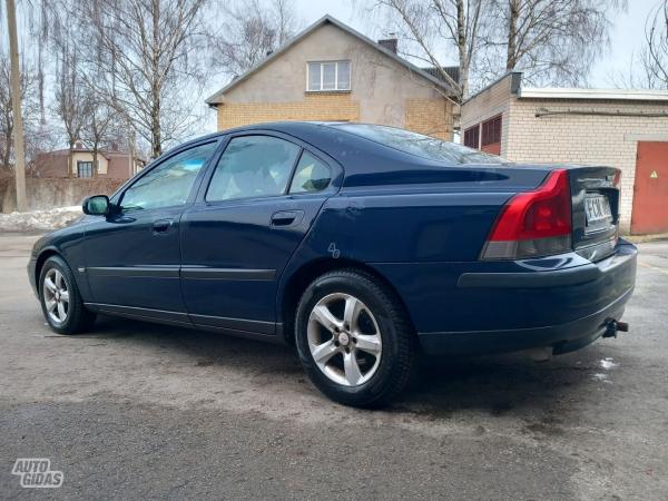 Blue Volvo S60 2002 in Siauliai, with an engine capacity of 2.40 L and mileage of 290 thousand km for 1000 €, photo 3 on AUTOMOTO.COM.LV