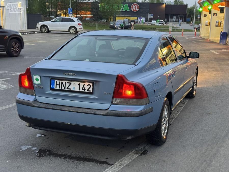 Синий Вольво С60 2002 в Вильнюс, объемом двигателя 2.40 л и пробегом 357 тыс. км за 850 €, фото 5 на AUTOMOTO.COM.LV