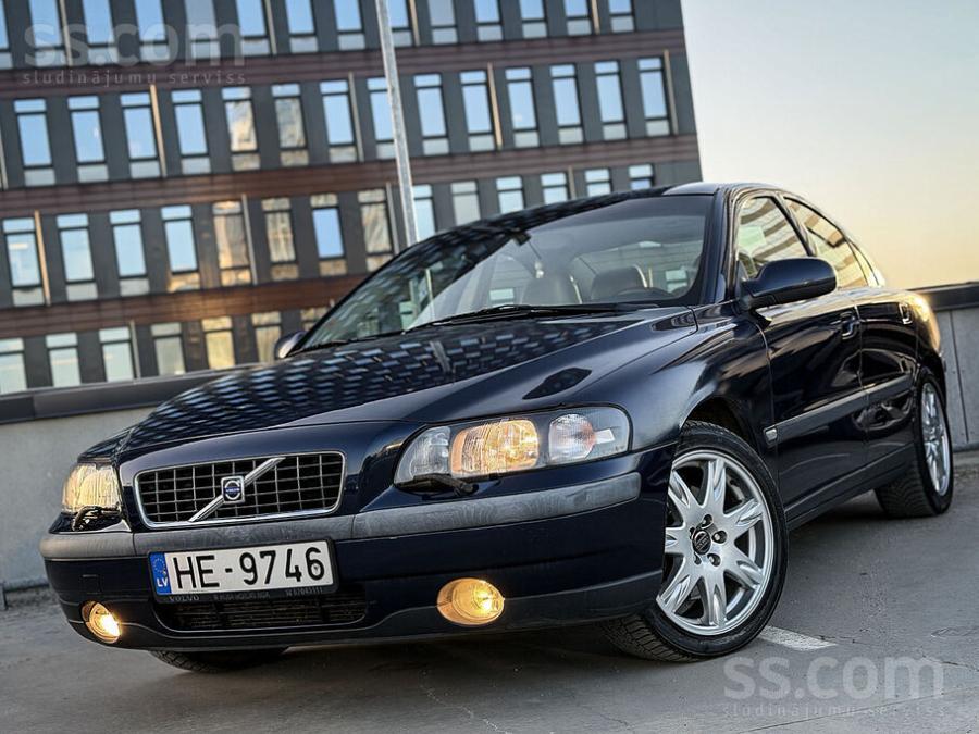 Blue Volvo S60 2002 in Riga, with an engine capacity of 2.40 L and mileage of 300 thousand km for 2000 €, photo 1 on AUTOMOTO.COM.LV