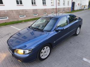 Blue Volvo S60 2002 in Taurage, with an engine capacity of 2.40 L and mileage of 254 thousand km for 1650 €, photo  on AUTOMOTO.COM.LV