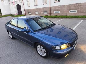 Blue Volvo S60 2002 in Taurage, with an engine capacity of 2.40 L and mileage of 254 thousand km for 1650 €, photo 3 on AUTOMOTO.COM.LV