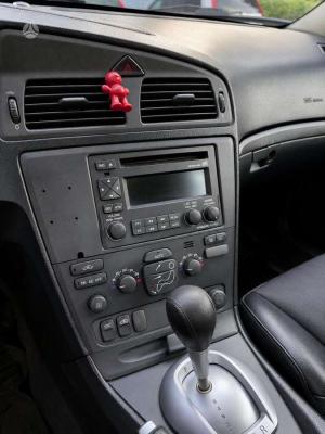 Zils Volvo S60 2002 Viļņa, ar dzinēja tilpumu 2.40 L un nobraukumu 429 tūkst. km par 1100 €, foto 10 vietnē AUTOMOTO.COM.LV