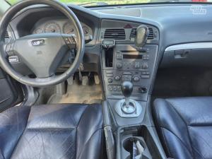 Blue Volvo S60 2002 in Klaipeda, with an engine capacity of 2.40 L and mileage of 470 thousand km for 950 €, photo 7 on AUTOMOTO.COM.LV