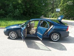 Zils Volvo S60 2002 Viļņa, ar dzinēja tilpumu 2.40 L un nobraukumu 330 tūkst. km par 1290 €, foto 10 vietnē AUTOMOTO.COM.LV