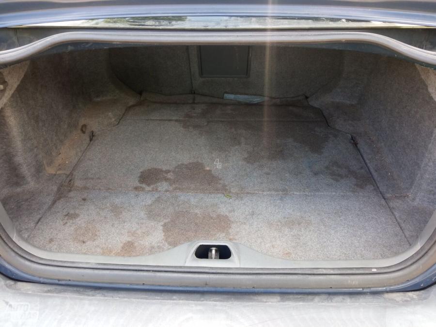 Zils Volvo S60 2002 Viļņa, ar dzinēja tilpumu 2.40 L un nobraukumu 330 tūkst. km par 1290 €, foto 11 vietnē AUTOMOTO.COM.LV