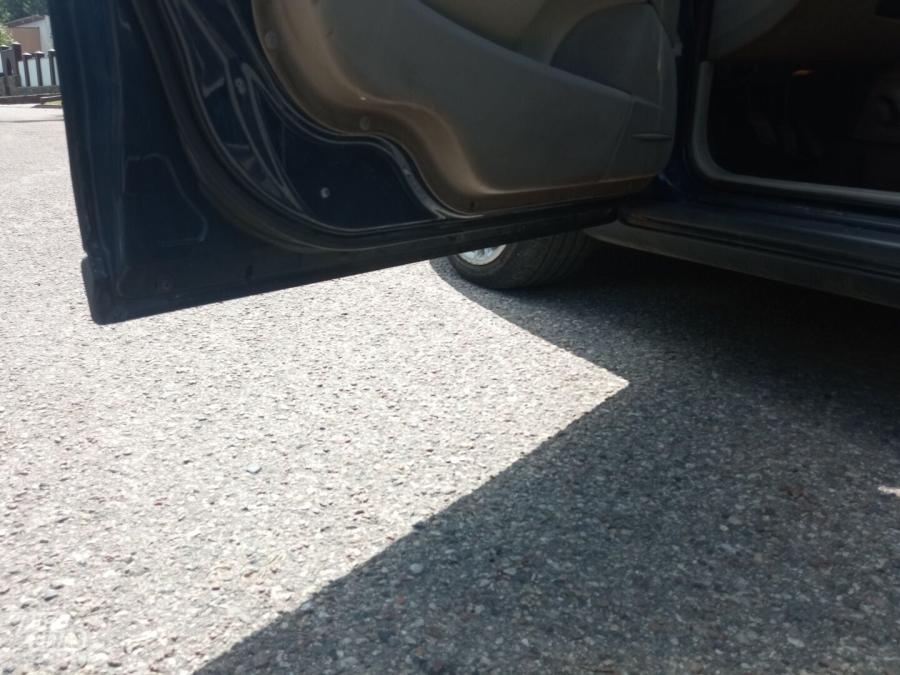Zils Volvo S60 2002 Viļņa, ar dzinēja tilpumu 2.40 L un nobraukumu 330 tūkst. km par 1290 €, foto 14 vietnē AUTOMOTO.COM.LV
