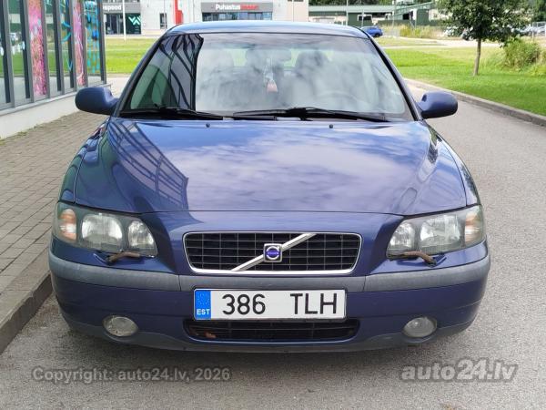 Blue Volvo S60 2002 in Tartu, with an engine capacity of 2.40 L and mileage of 272 thousand km for 1290 €, photo 2 on AUTOMOTO.COM.LV
