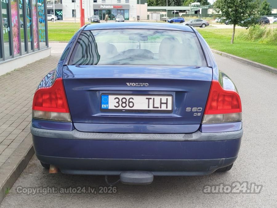 Синий Вольво С60 2002 в Тарту, объемом двигателя 2.40 л и пробегом 272 тыс. км за 1290 €, фото 6 на AUTOMOTO.COM.LV