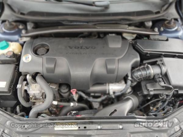 Blue Volvo S60 2002 in Tartu, with an engine capacity of 2.40 L and mileage of 273 thousand km for 1990 €, photo 10 on AUTOMOTO.COM.LV