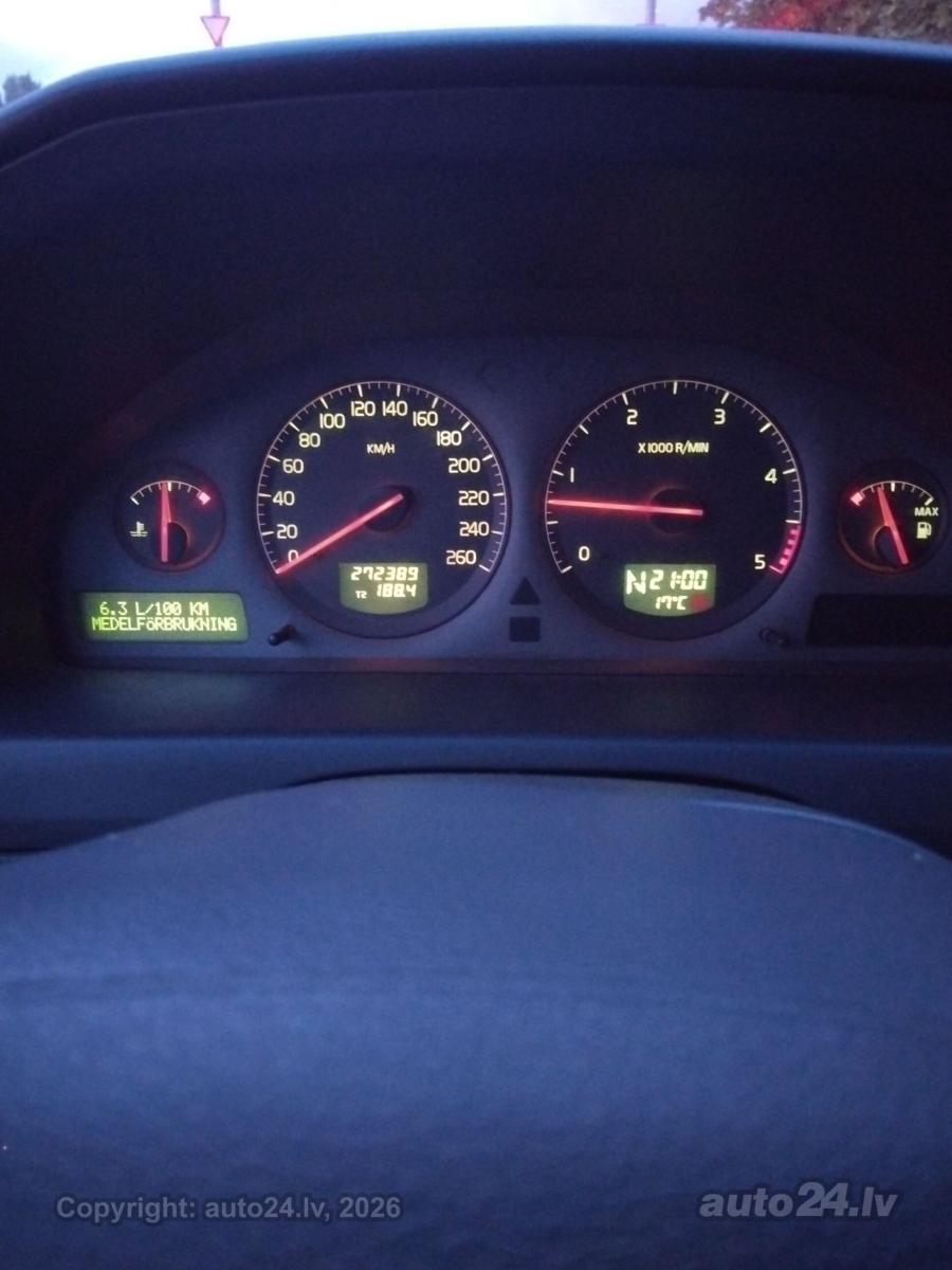 Синий Вольво С60 2002 в Тарту, объемом двигателя 2.40 л и пробегом 273 тыс. км за 1990 €, фото 13 на AUTOMOTO.COM.LV