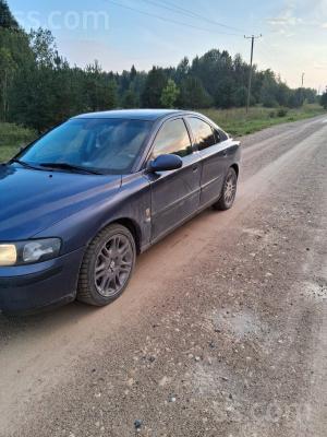 Blue Volvo S60 2002 in Daugavpils, with an engine capacity of 2.40 L and mileage of 442 thousand km for 1000 €, photo 3 on AUTOMOTO.COM.LV
