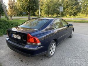 Синий Вольво С60 2002 в Огре, объемом двигателя 2.40 л и пробегом 338 тыс. км за 1650 €, фото 5 на AUTOMOTO.COM.LV