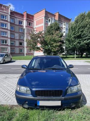 Blue Volvo S60 2002 in Klaipeda, with an engine capacity of 2.40 L and mileage of 360 thousand km for 600 €, photo 3 on AUTOMOTO.COM.LV