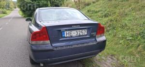 Zils Volvo S60 2002 Daugavpils, ar dzinēja tilpumu 2.40 L un nobraukumu 466 tūkst. km par 1100 €, foto 8 vietnē AUTOMOTO.COM.LV