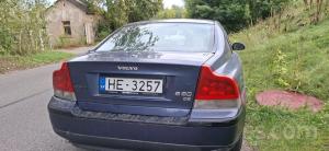 Zils Volvo S60 2002 Daugavpils, ar dzinēja tilpumu 2.40 L un nobraukumu 466 tūkst. km par 1100 €, foto 12 vietnē AUTOMOTO.COM.LV