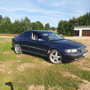 Zils Volvo S60 2002 Pelva, ar dzinēja tilpumu 2.40 L un nobraukumu 430 tūkst. km par 1300 €, foto 4 vietnē AUTOMOTO.COM.LV