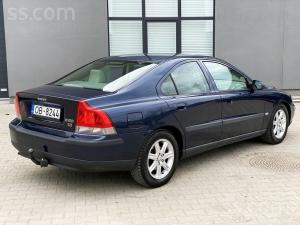 Zils Volvo S60 2002 Rīga, ar dzinēja tilpumu 2.40 L un nobraukumu 340 tūkst. km par 2800 €, foto 7 vietnē AUTOMOTO.COM.LV