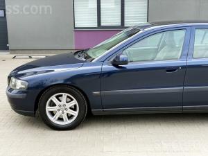 Zils Volvo S60 2002 Rīga, ar dzinēja tilpumu 2.40 L un nobraukumu 340 tūkst. km par 2800 €, foto 25 vietnē AUTOMOTO.COM.LV