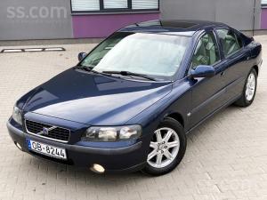 Blue Volvo S60 2002 in Riga, with an engine capacity of 2.40 L and mileage of 340 thousand km for 2800 €, photo 5 on AUTOMOTO.COM.LV