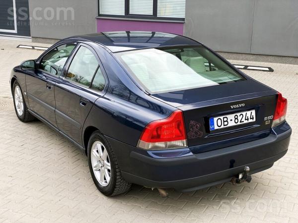 Volvo S60 2002 Rīga vietnē Zils Volvo S60 2002 Rīga, ar dzinēja tilpumu 2.40 L un nobraukumu 340 tūkst. km par 2800 €, foto 9 vietnē AUTOMOTO.COM.LV