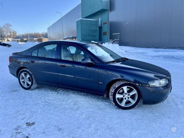 Blue Volvo S60 2003 in Vilnius, with an engine capacity of 0.00 L and mileage of 476 thousand km for 830 €, photo 7 on AUTOMOTO.COM.LV