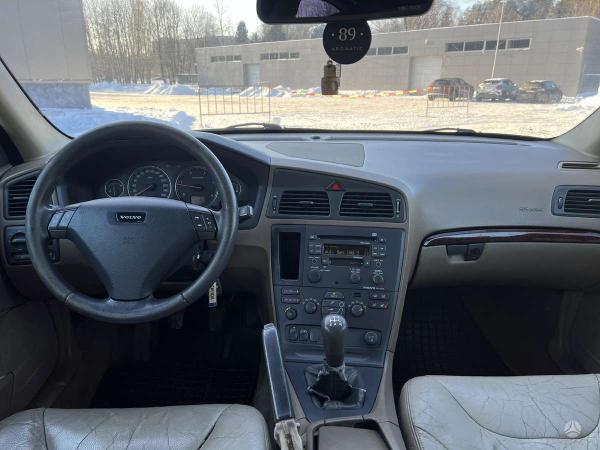 Blue Volvo S60 2003 in Vilnius, with an engine capacity of 0.00 L and mileage of 476 thousand km for 830 €, photo 10 on AUTOMOTO.COM.LV