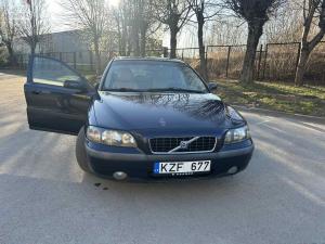 Blue Volvo S60 2003 in Kaunas, with an engine capacity of 2.40 L and mileage of 372 thousand km for 1800 €, photo 7 on AUTOMOTO.COM.LV