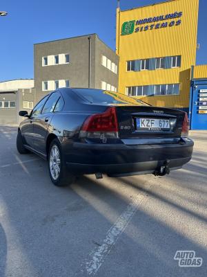 Blue Volvo S60 2003 in Kaunas, with an engine capacity of 2.40 L and mileage of 372 thousand km for 1800 €, photo 11 on AUTOMOTO.COM.LV