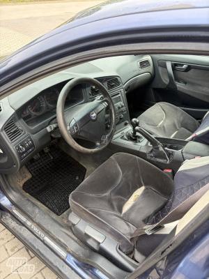 Blue Volvo S60 2003 in Jonava, with an engine capacity of 2.40 L and mileage of 400 thousand km for 450 €, photo 11 on AUTOMOTO.COM.LV